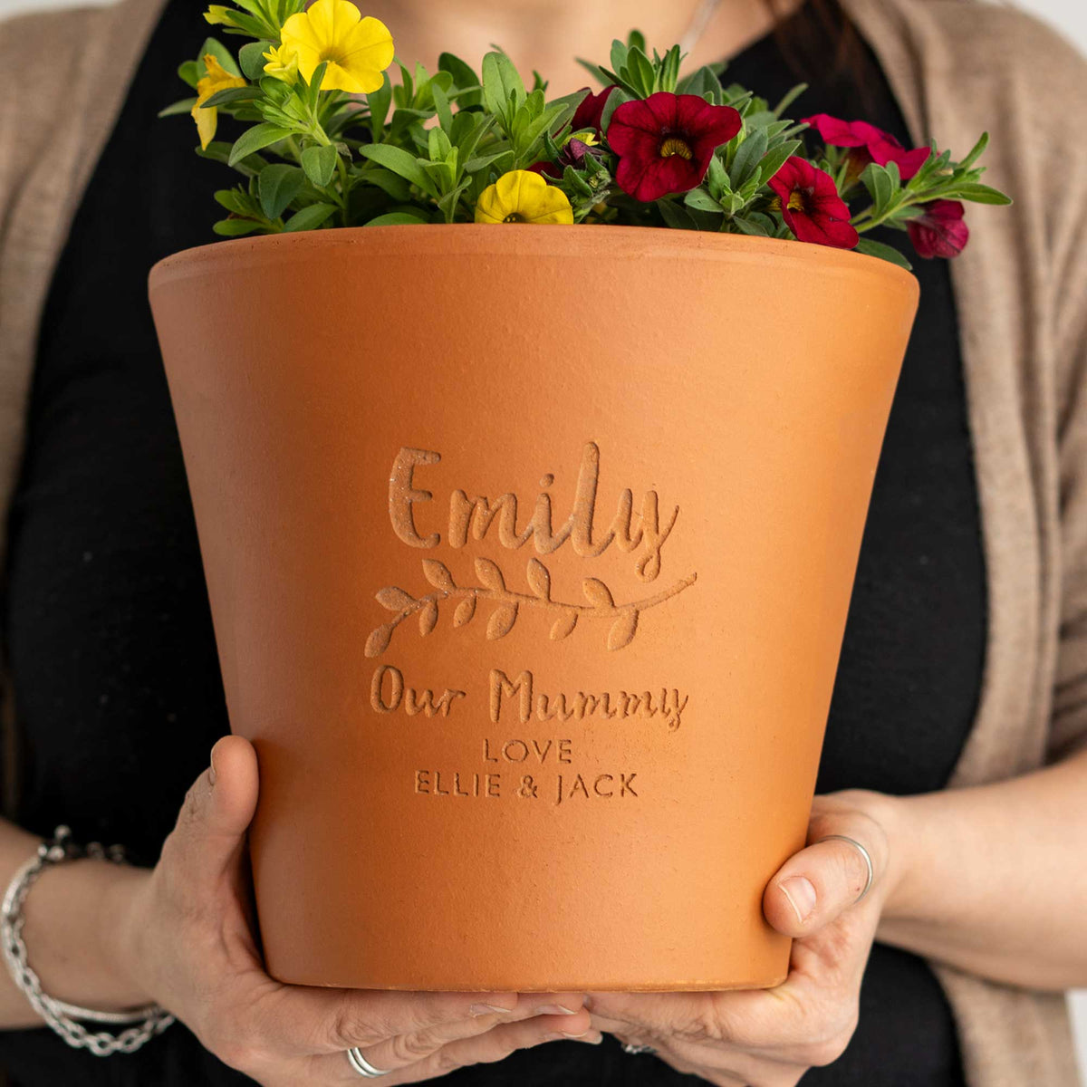 Engraved Terracotta Name Pot - Unique Personalised Plant Pot – Letterfest